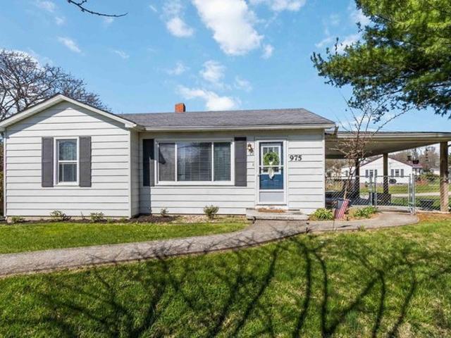975 Big Hill Rd, Berea, KY 40403