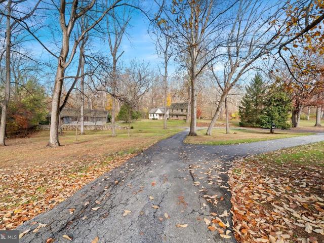 975 Brintons Bridge Road