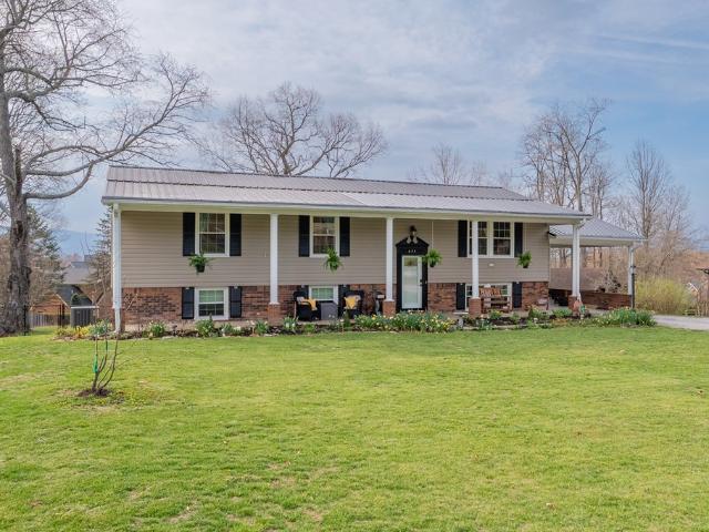 975 Mountain View Drive