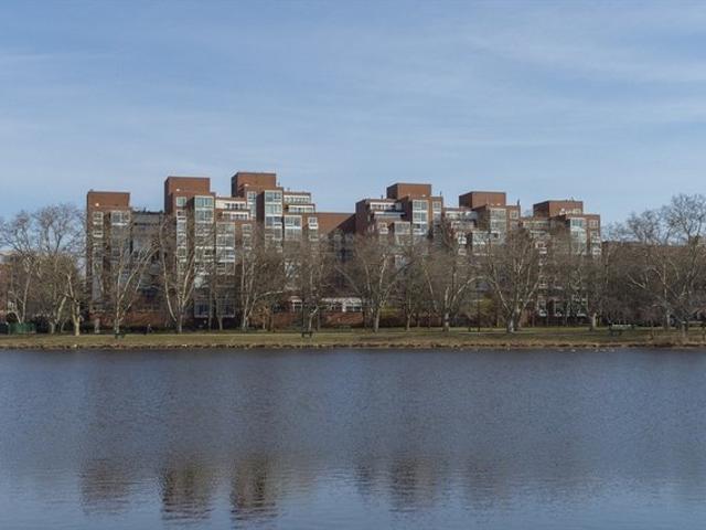 975 Memorial Dr Apt 211, Cambridge, MA 02138
