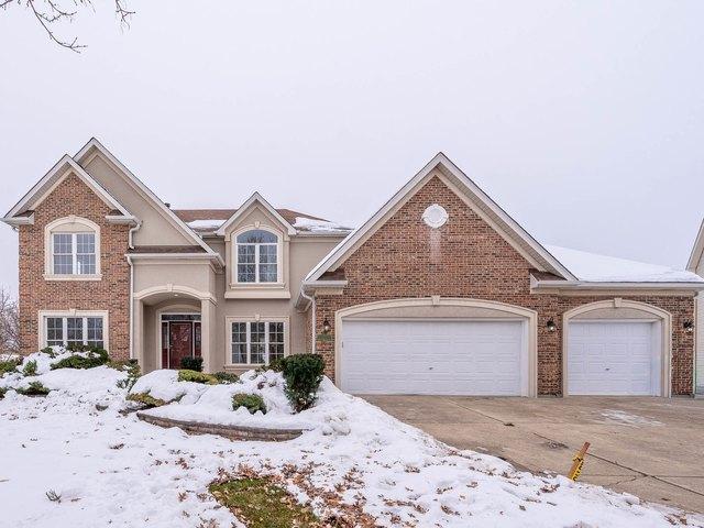 975 Merbach Ct, Carol Stream, IL 60188