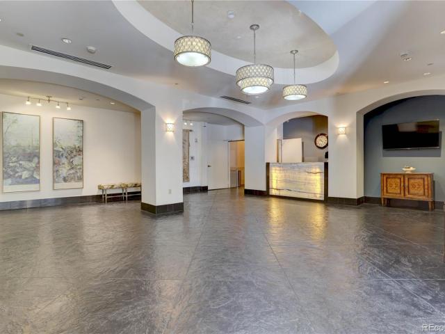 975 N Lincoln Street # 9I