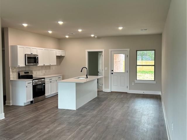 975 Snyder Springs Loop