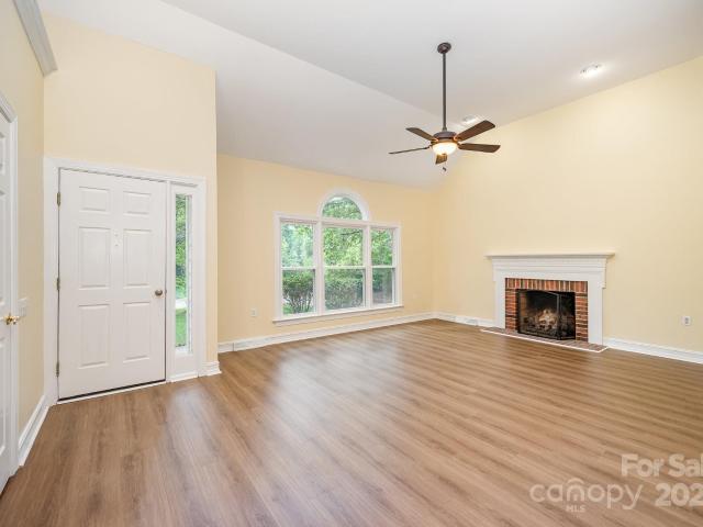 975 Pine Knoll Road