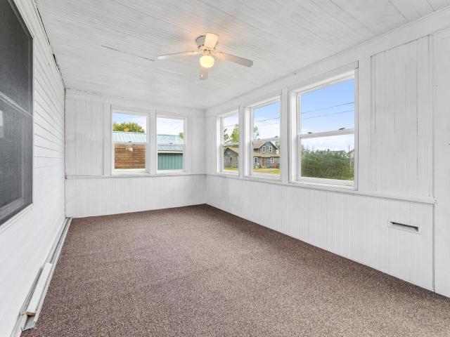 975 W 2nd Street