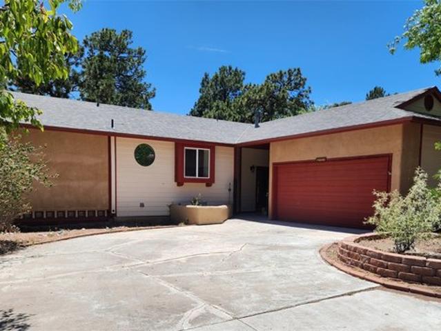 975 Tsankawi St, Los Alamos, NM 87544