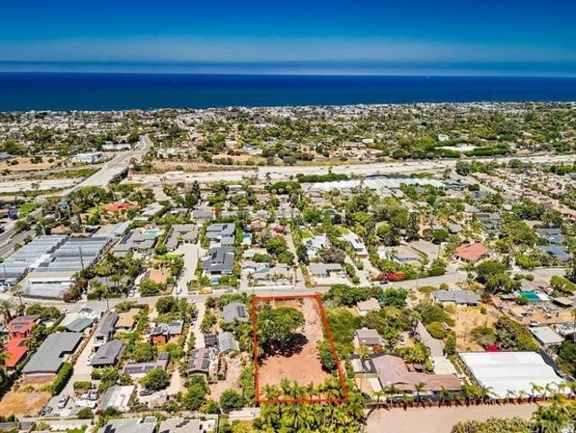 975 Urania Ave, Encinitas, CA 92024