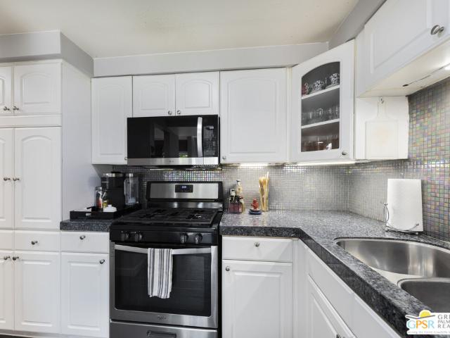 975 Village Square N, Palm Springs, CA 92262 | MLS #26648 PS | Compass