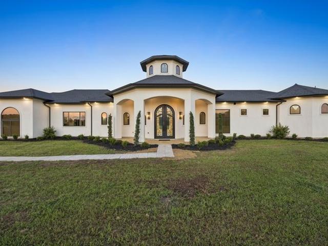975 Vz County Road 3510, Wills Point, TX 75169