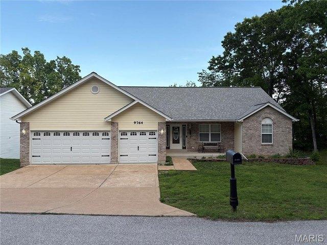 9764 Lee Dr, Hillsboro, MO 63050