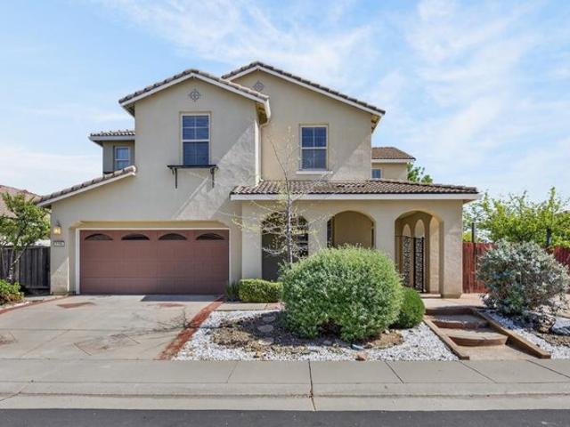 9765 Caneria Way, Elk Grove, CA 95757