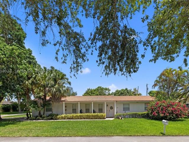 9765 SW 143rd St, Miami, FL 33176