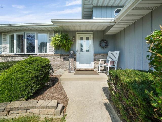 9765 W 135th Place
