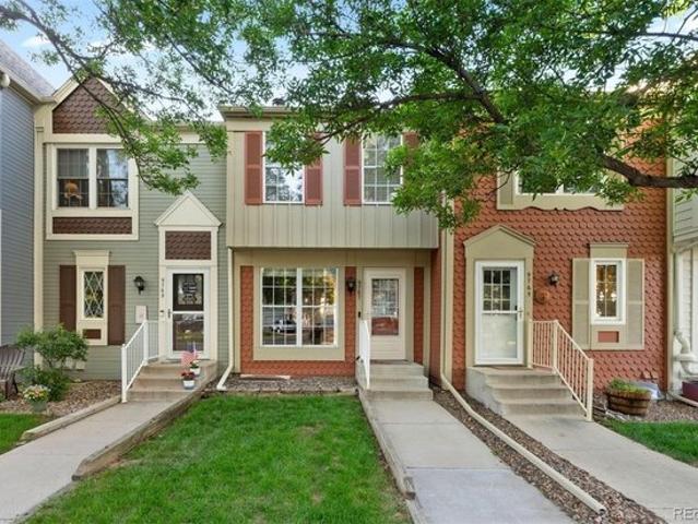9767 W Cornell Pl, Lakewood, CO 80227
