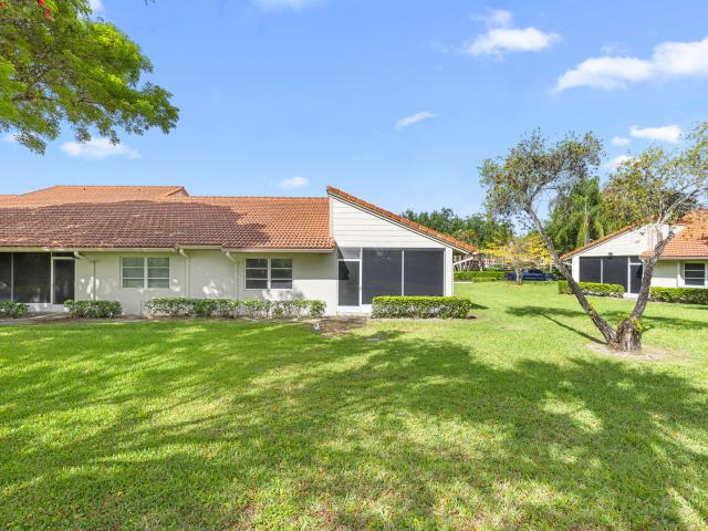 9760 Summerbrook Ter, Unit A, Boynton Beach, FL 33437 | MLS #B26012