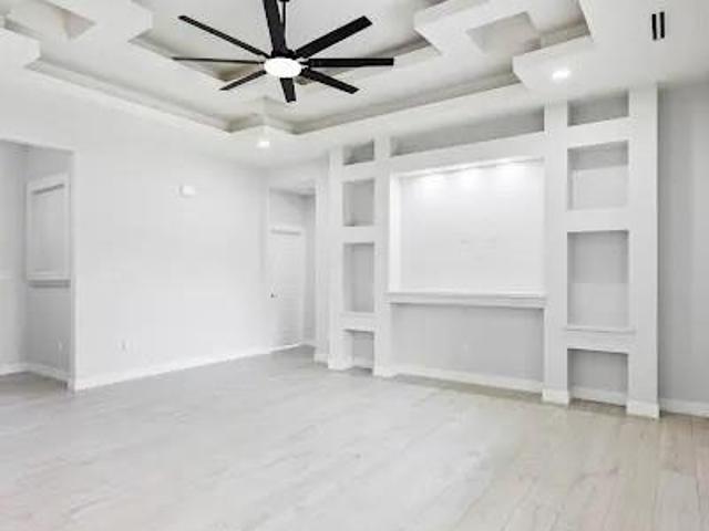 9761 Heights S