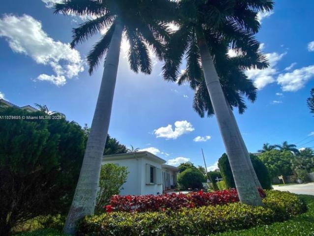 9761 W Bay Harbor Dr #9771 Bay Harbor Islands, FL 33154