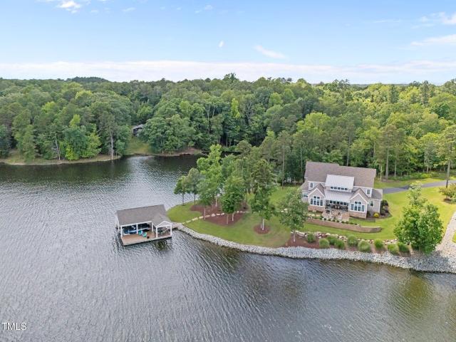 976 Estate Road