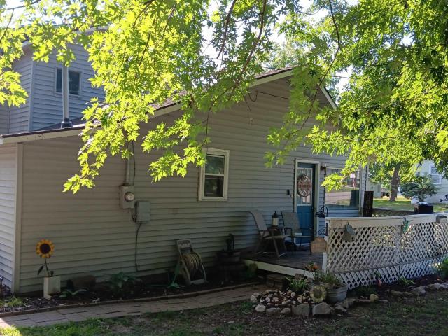976 Lillian Street