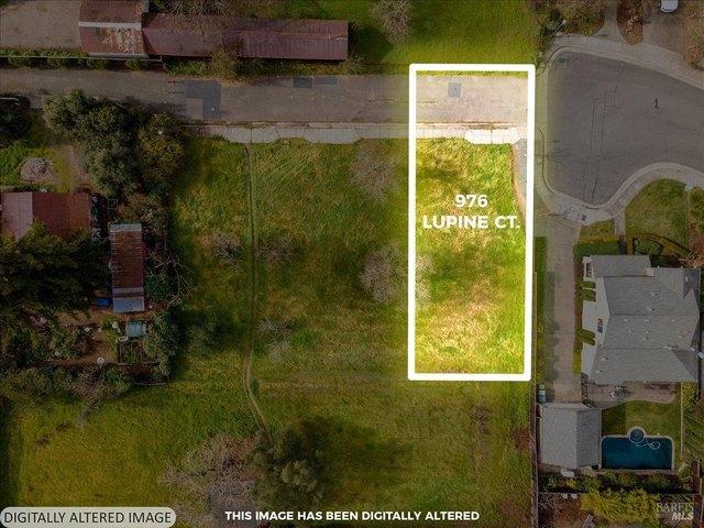 976 Lupine Ct, Healdsburg, CA 95448