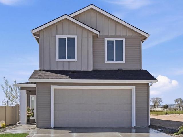 976 S Maximus Ave, Nampa, ID 83687