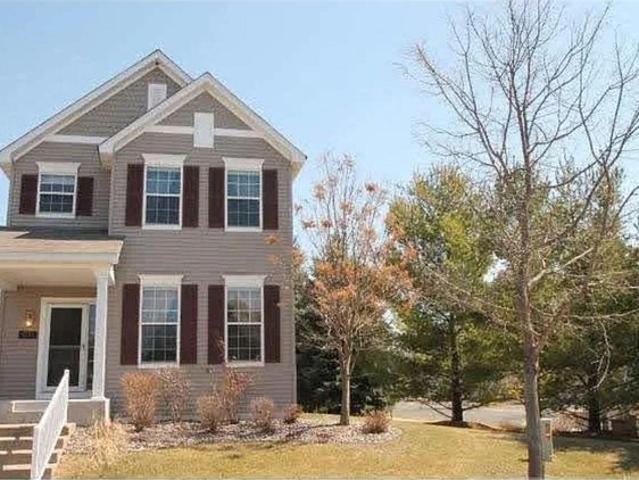 9771 Gable Dr, Eden Prairie, MN 55347