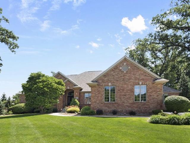 9771 Rambling Rose Ln, Saint John, IN 46373