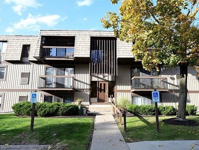 9771 Sunrise Blvd Unit N12, North Royalton, OH 44133