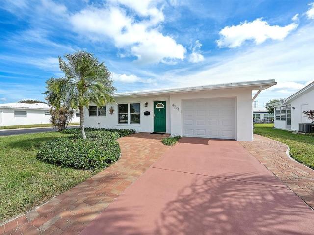 9771 37th St N, Unit 4, Pinellas Park, FL 33782 | MLS #TB8447 | Compass