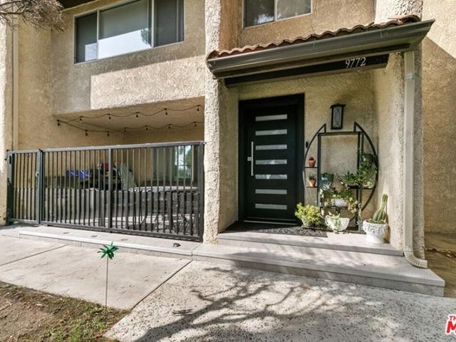 9772 Via Roma, Burbank, CA 91504