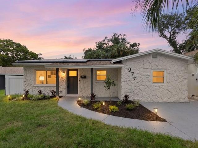 977 27th Ave S, Saint Petersburg, FL 33705