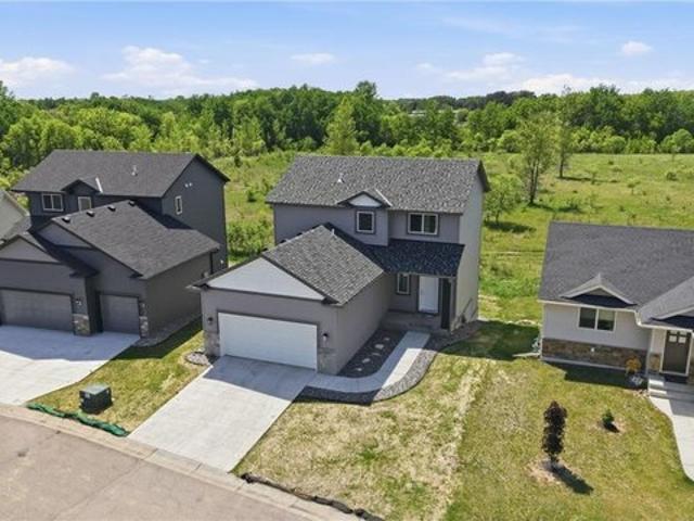 977 45th Ave NE, Saint Cloud, MN 56304