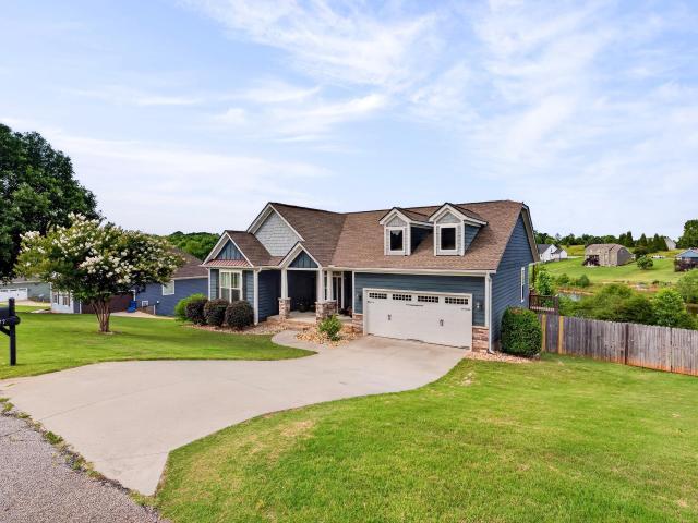 977 Garnet Circle