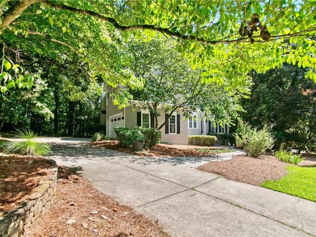 977 Marbury Court SW