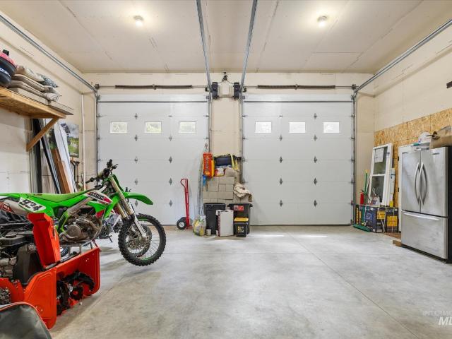 9785 Edna Pl