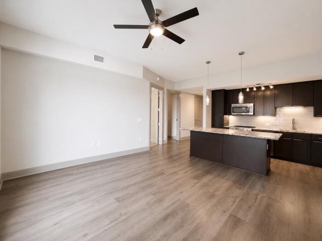 9787 Katy fwy Freeway 1601