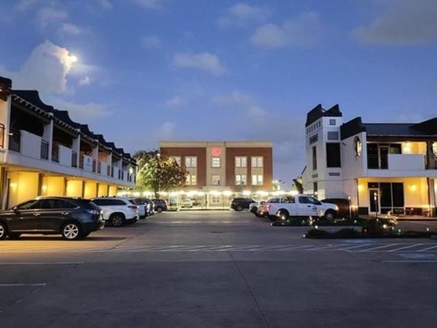 9788 Clarewood Dr Ste 308, Houston, TX 77036