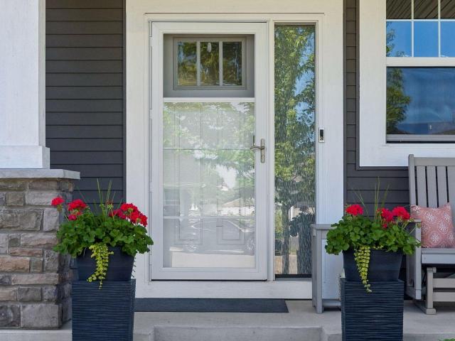 9789 Glacial Valley Bay