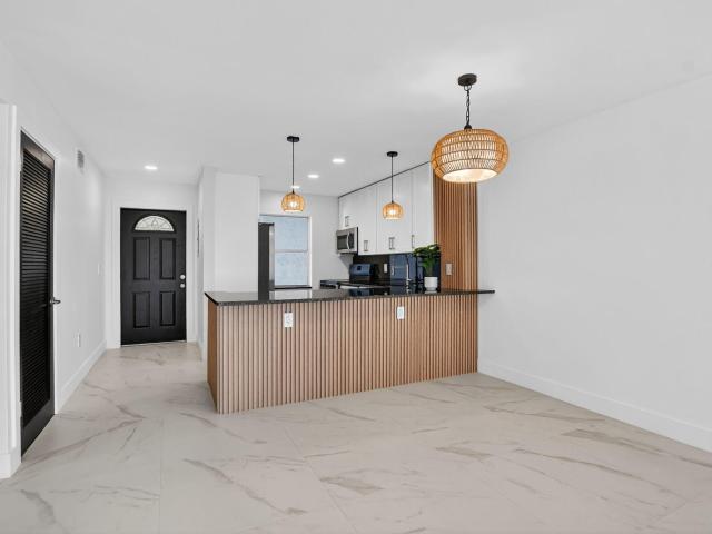 9780 Marina Blvd, Unit 425, Boca Raton, FL 33428 | MLS #R11162