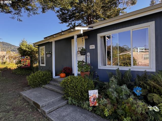97818 Hanscam Ln, Brookings, OR 97415 | MLS #736878