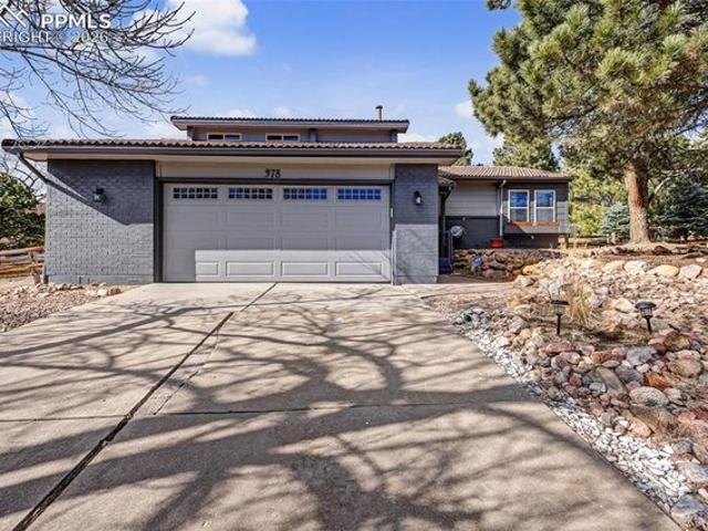 978 Allegheny Dr, Colorado Springs, CO 80919