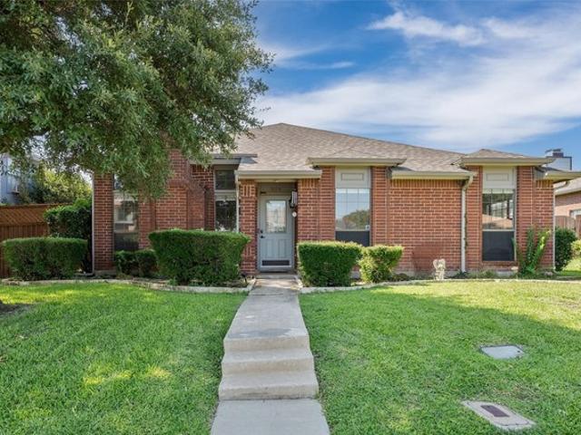 978 Downey Dr, Lewisville, TX 75067