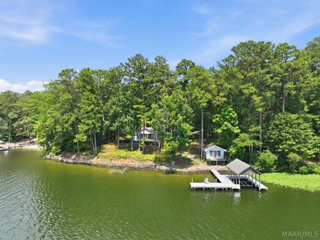 978 Driftwood Rd, Titus, AL 36080