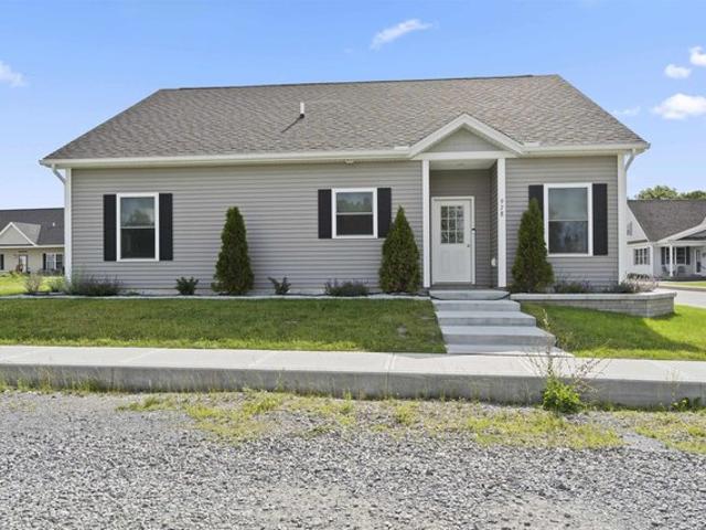 978 Franklin Park W, Saint Albans Town, VT 05478