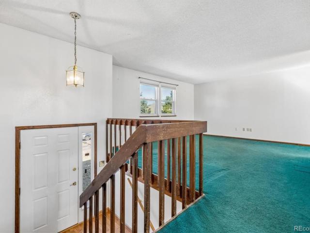 978 Oakwood Drive