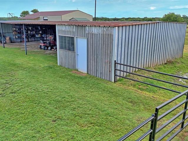 978 Longbranch Rd, Nocona, TX 76255 | MLS #21309