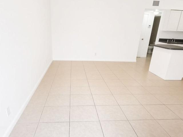 978 Pompano 1 Bedroom Apartment for Rent at 978 Sw 10th Dr, Pompano Beach, FL 33060