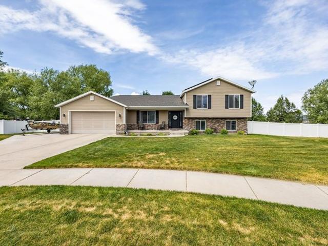 978 W 2675 S, Nibley, UT 84321