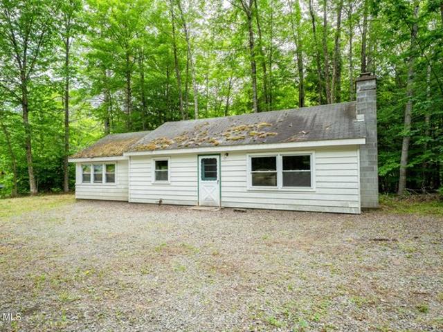 978 W Mountain Co Rt # 10, Hadley, NY 12835