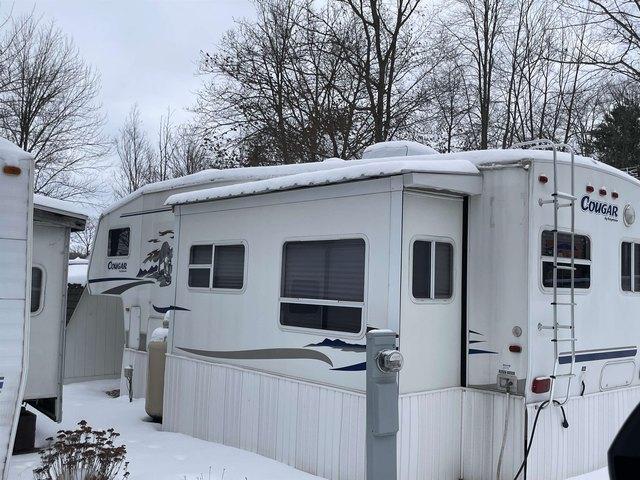 978 Timberlynn Trl, Sanford, MI 48657